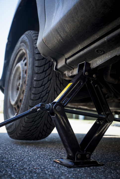 Best Transmission Jacks (Reviews & Buying Guide)