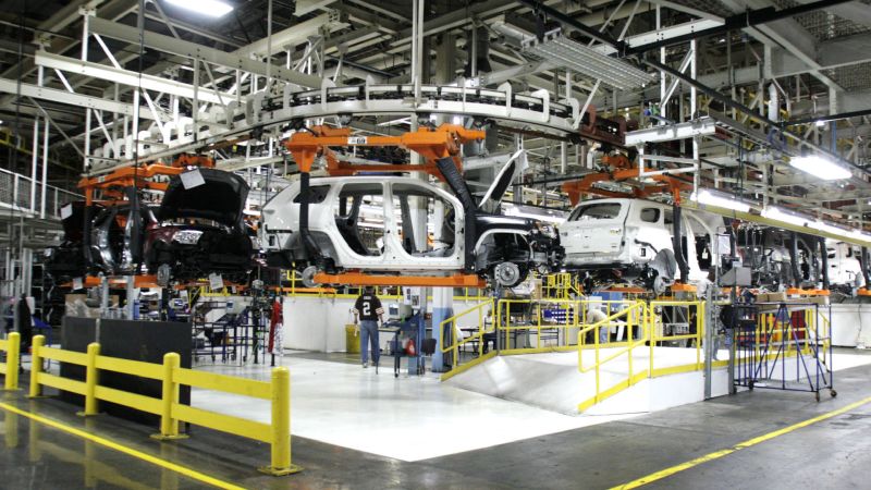 GM’s Final V12 Was an Obscure 11.5-Liter Truck Engine From the 1960s