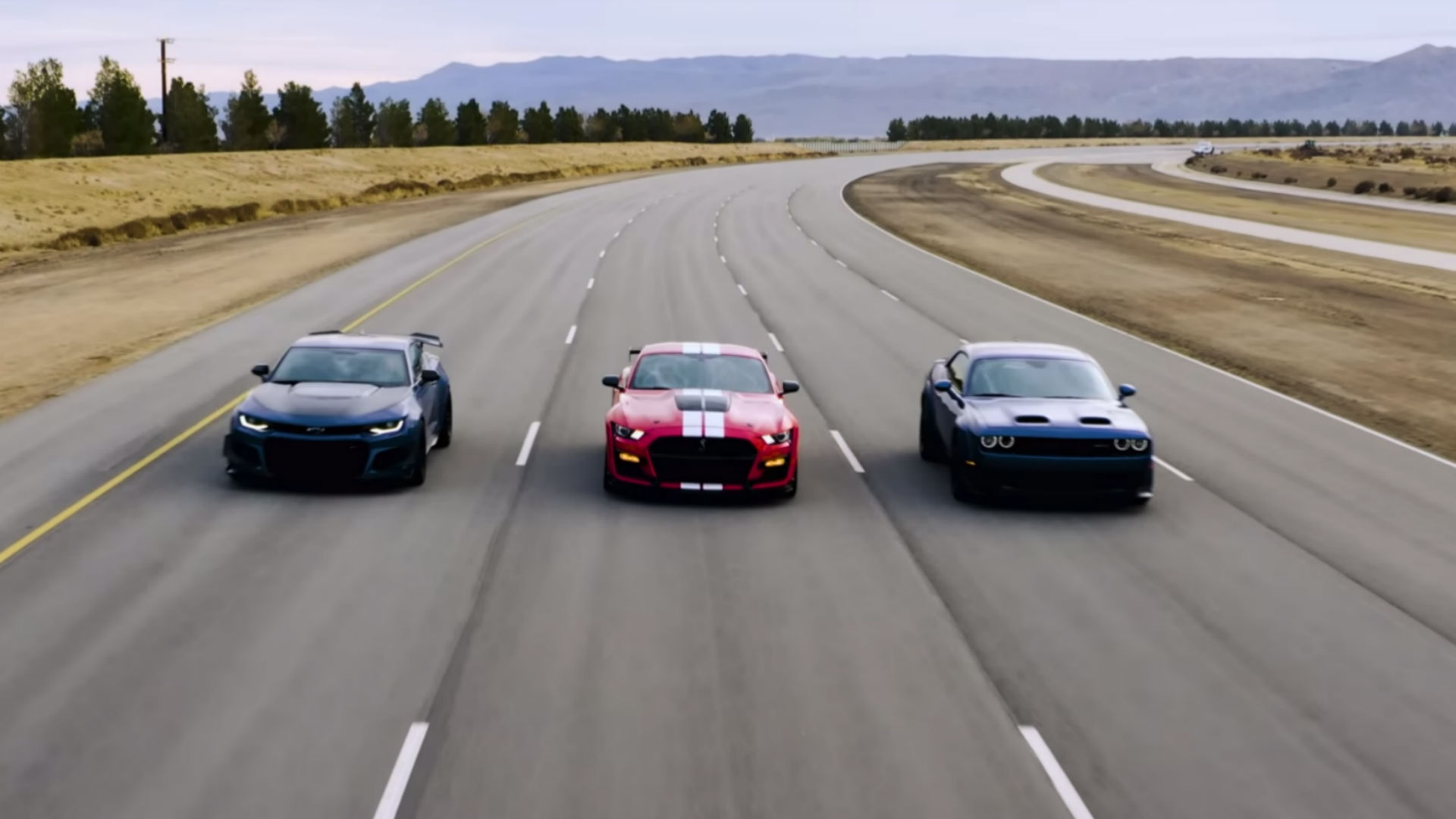 Detroit Drag Race Features Chevy Camaro ZL1, Challenger Hellcat Redeye ...