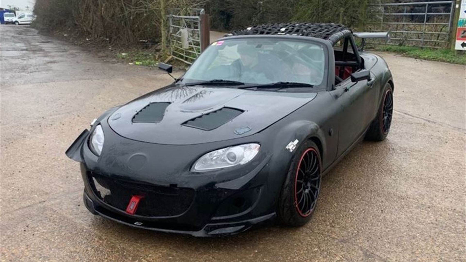 RX-8 Rotary-Swapped Mazda Miata Race Car Is Actually a Stroke of Brilliance