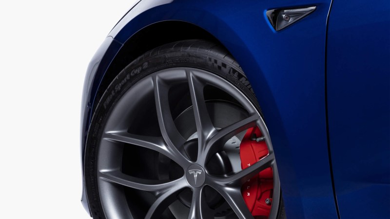 Tesla's Screen Saga Shows Why Automotive Grade Matters