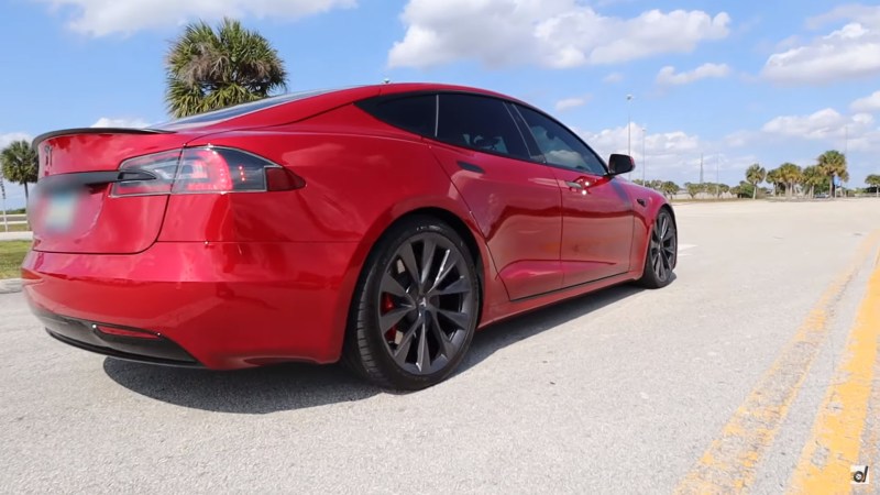 New Tesla Hack Allows Thieves to Unlock, Steal Car in 10 Seconds