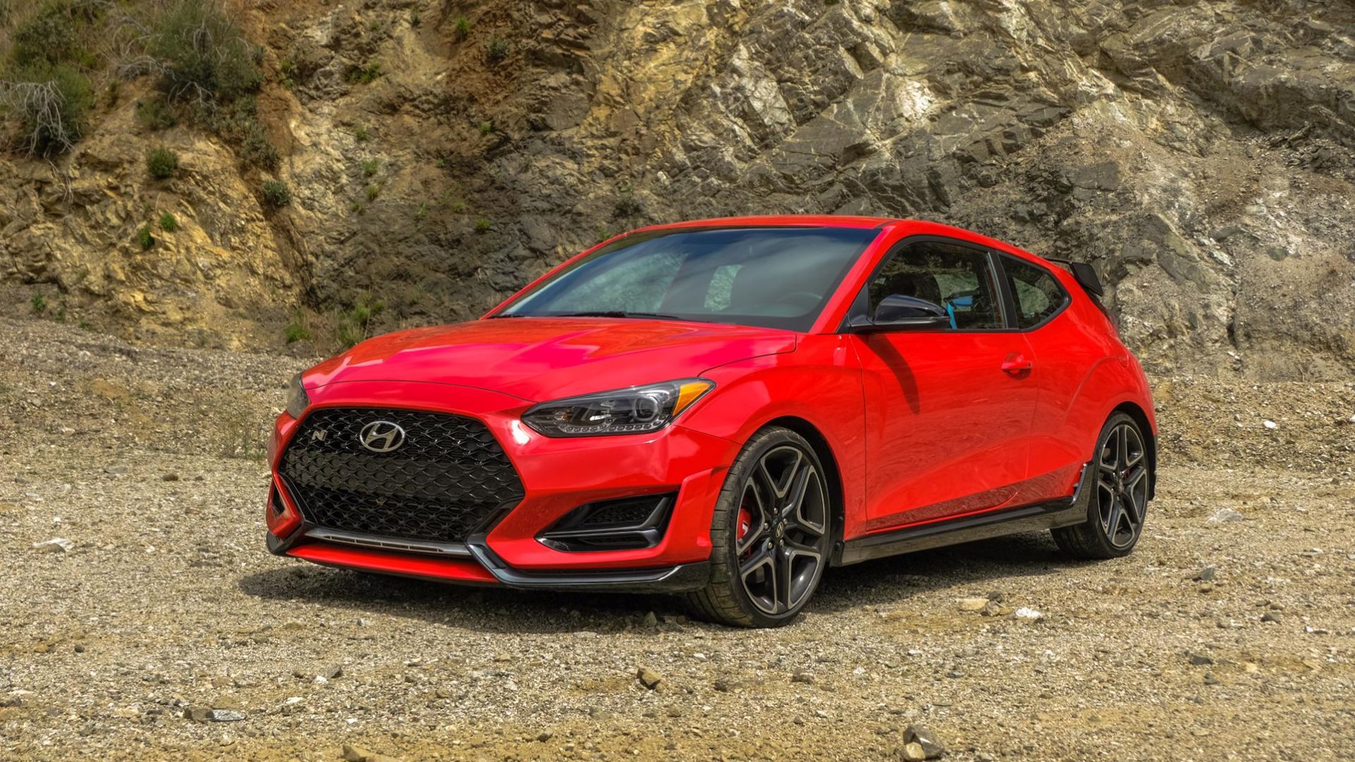 2020 Hyundai Veloster N Review: A Hot Hatch That Forgets It’s a Daily ...
