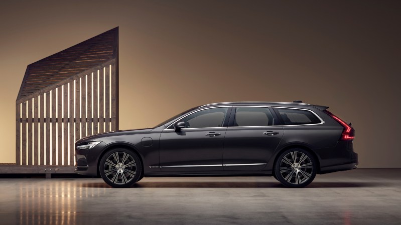 Volvo Will Soon Deploy In-Car Cameras to Watch for Drunk and Distracted ...