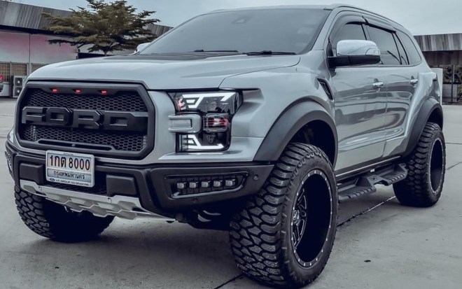 Forbidden Fruit Shop Builds A Midsize Ford Raptor Suv From A Ford Everest