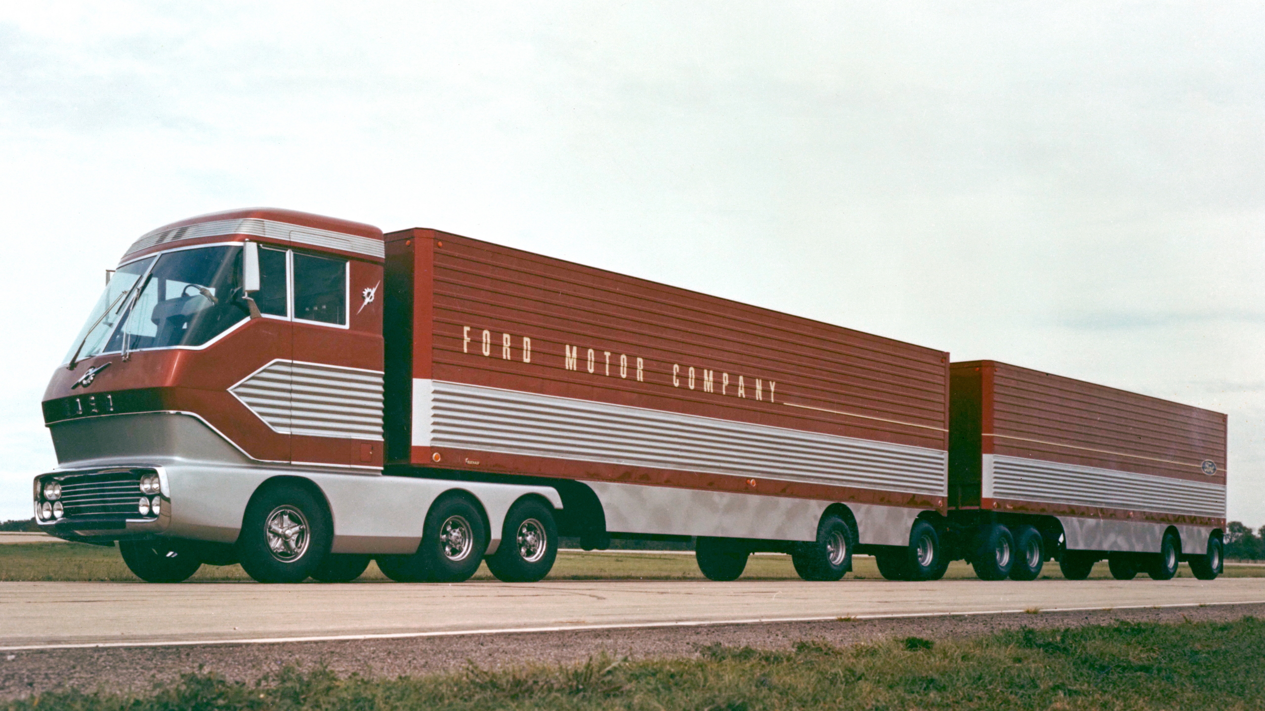 Ford's Giant Turbine Semi-Truck 'Big Red' Is Lost Somewhere in the ...