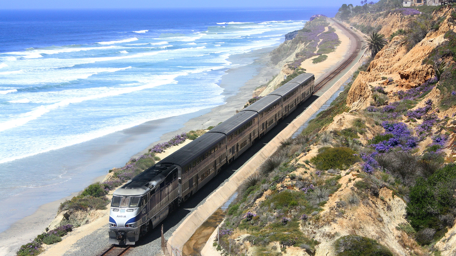 Forget Private Jets, You're Better Off Chartering a Sightseeing Train ...