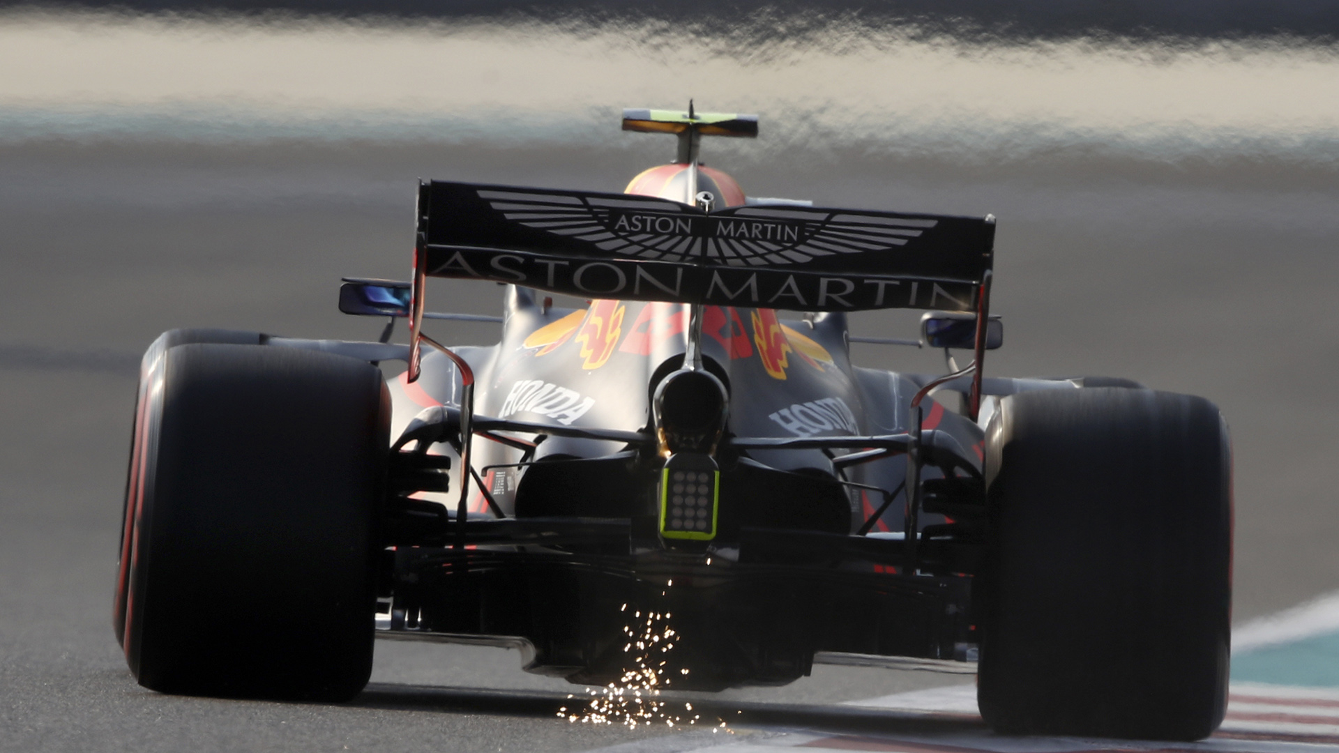 Formula 1 Tests Biofuels to Become Carbon Neutral in 2021, Net Zero by 2030