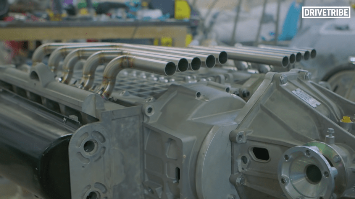 This 400-HP, 20-Cylinder Flat-X Engine Is One of the Wildest Things in ...