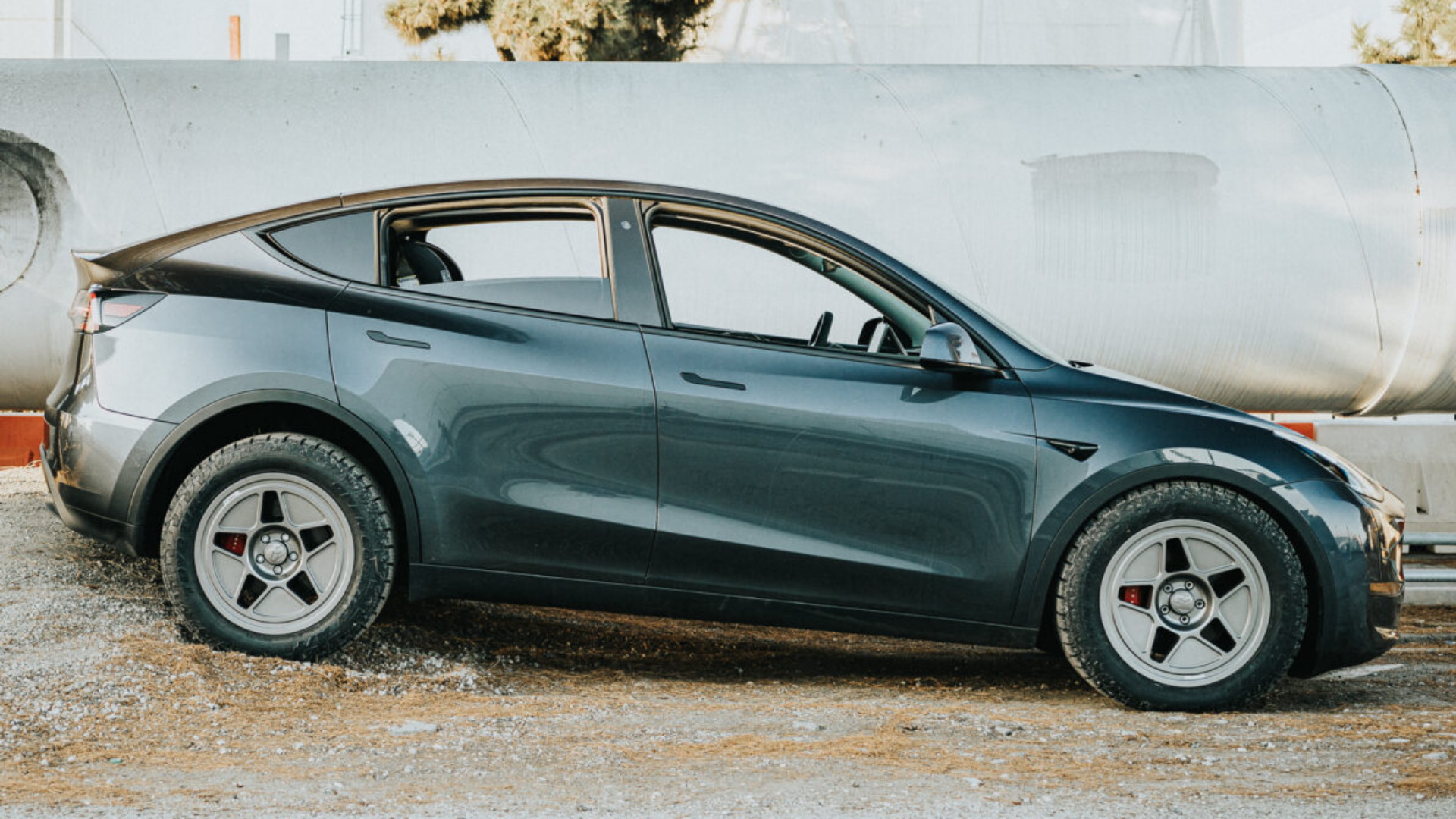 Weird Flex: Shop Makes Off-Road Suspension for Tesla Model Y With ...