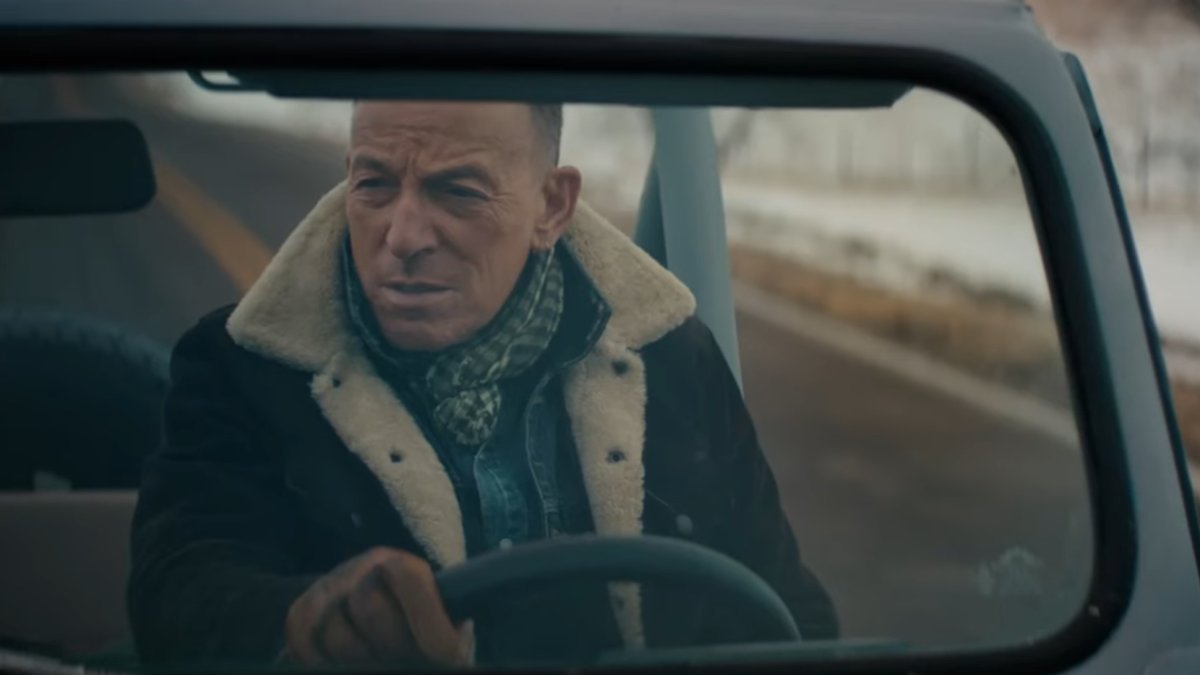 Jeep Re-Uploads Super Bowl Commercial After Bruce Springsteen's DWI ...