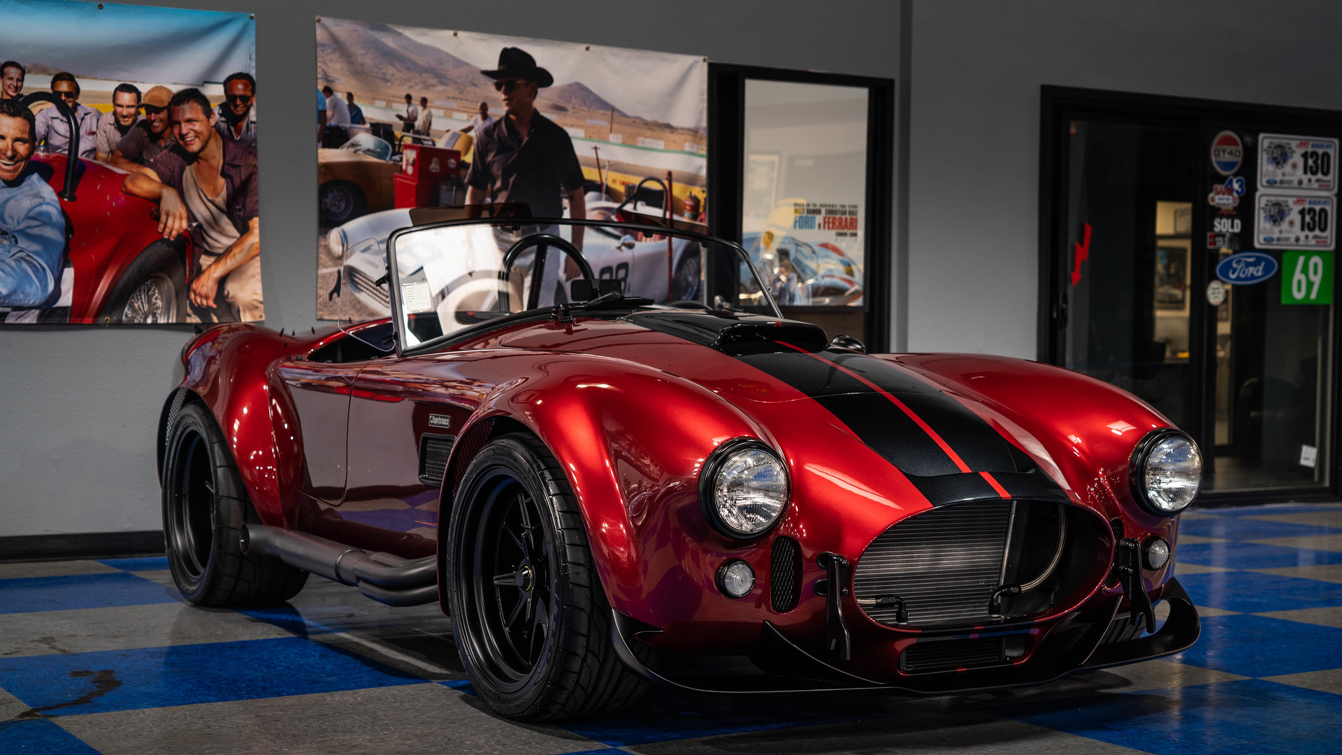 There’s a 7.3L Godzilla V8 in Superformance’s Latest MKIII R Shelby ...