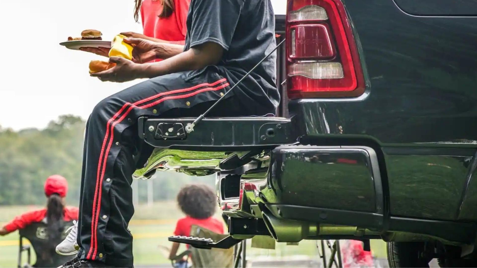 What’s the Best Tailgating Vehicle for Fall?