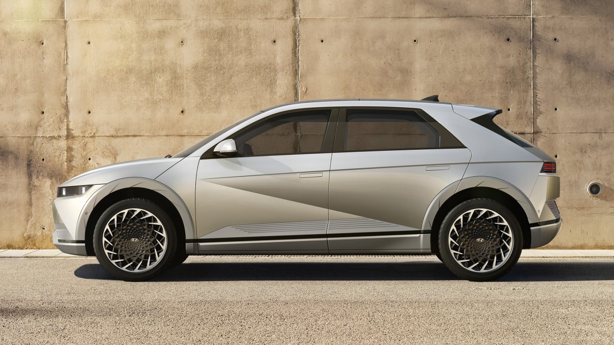 Hyundai Is the One to Watch in the Race for EVs. Here’s Why