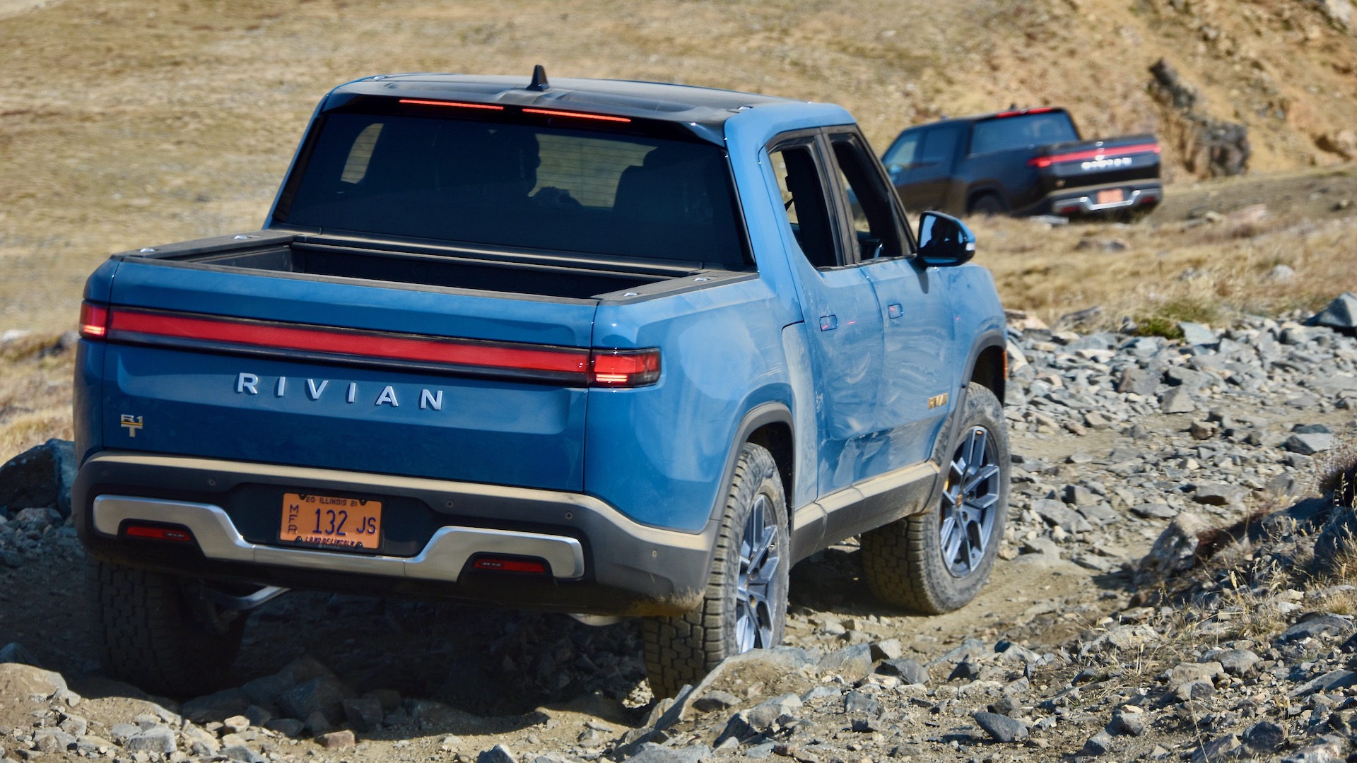 Rivian R1T and R1S Lack Heat Pumps, Could Reduce Cold-Weather Range ...