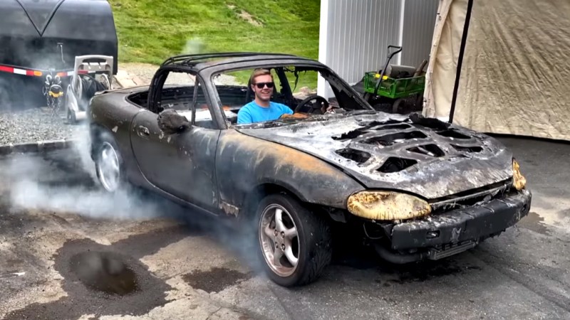 Legendary Hellcat-Powered Mazda Miata Lands in Ditch After Leaving Car Meet
