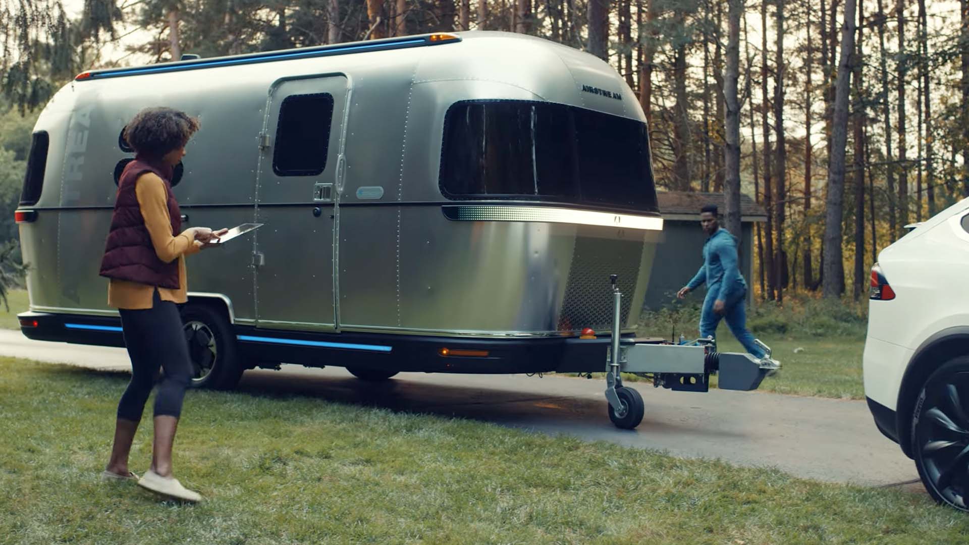 This Airstream Camper Concept Uses Electric Motors to Reverse on Its Own