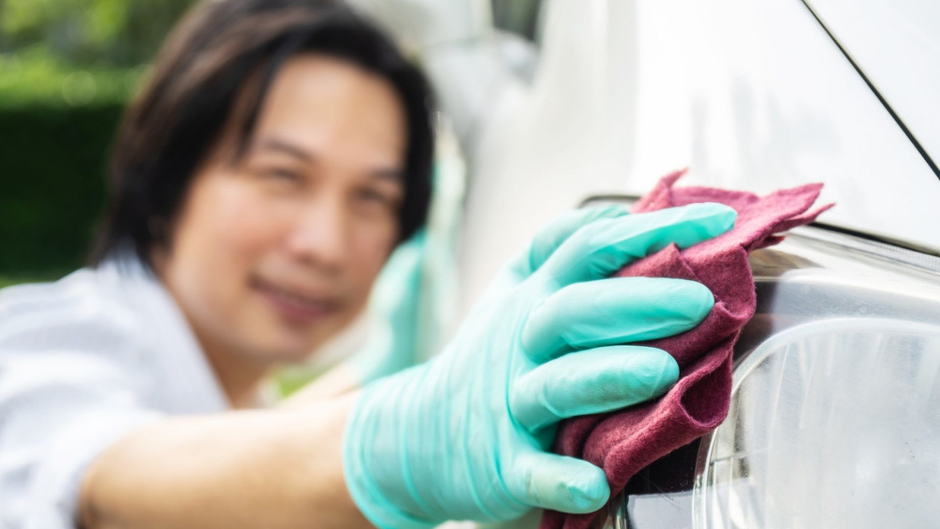 How To Get Spray Paint Off a Car by Yourself