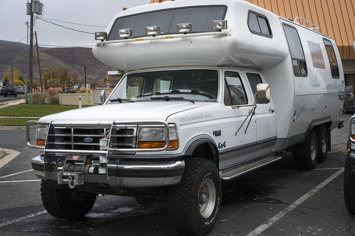 This Six-Wheel, Ford F-350-Based Revcon Trailblazer Is the Original Off ...