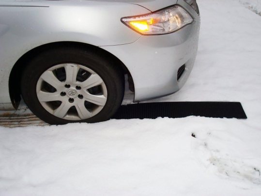 Best Snow Traction Mats (Review and Buying Guide)