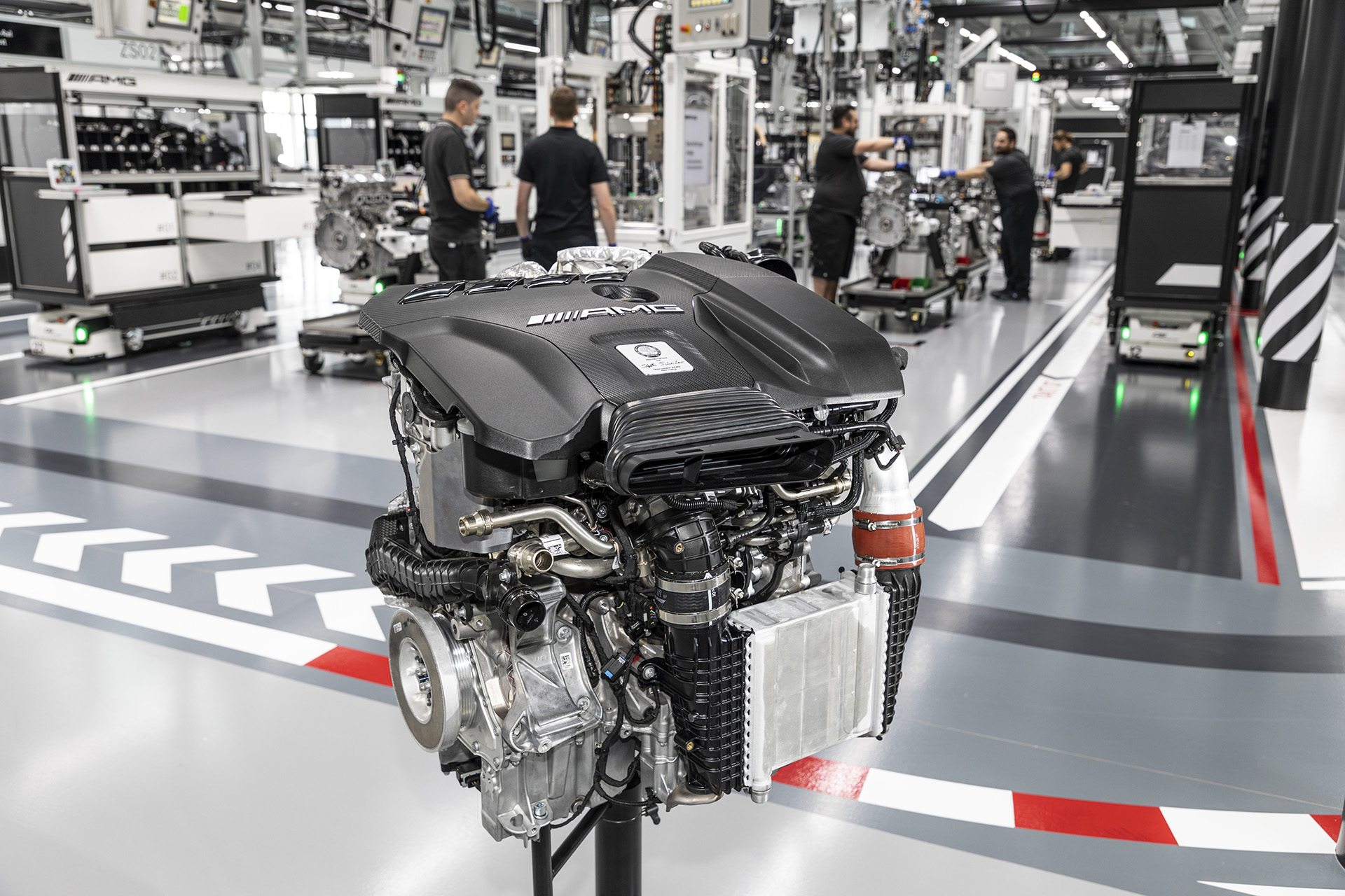 Mercedes-AMG's New 416-HP Turbocharged Four-Cylinder Engine Is the ...