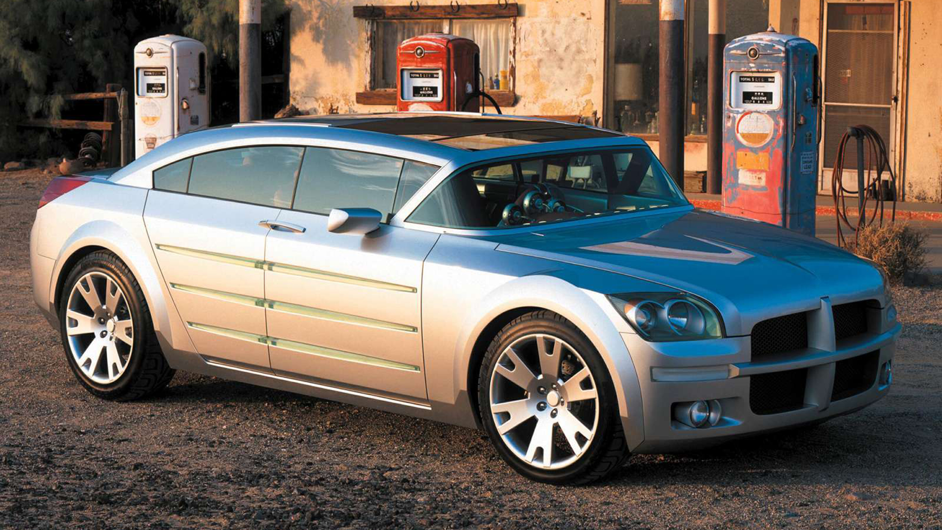 The 2001 Dodge Super8 Hemi Concept Showed Us the Future Almost 20 Years Ago