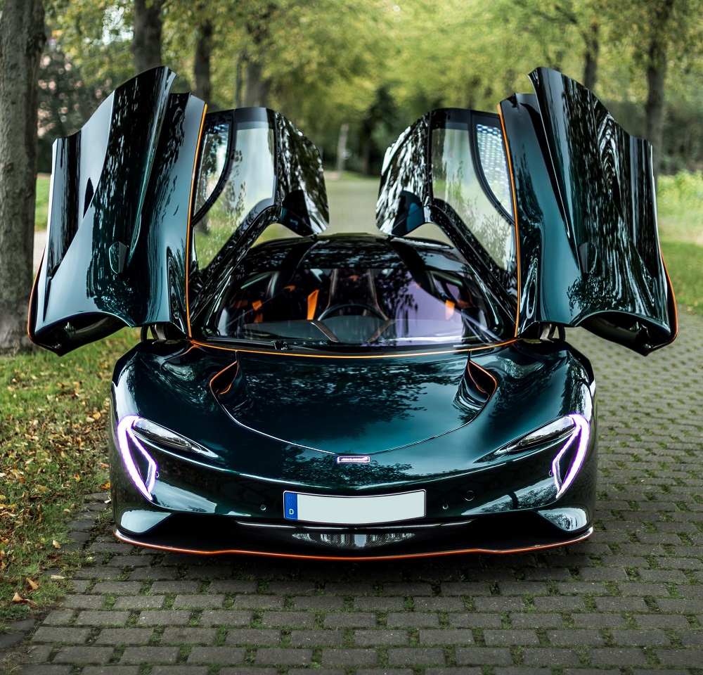 Some Rich Guy Is Flipping His 1,035-HP McLaren Speedtail Hypercar for ...