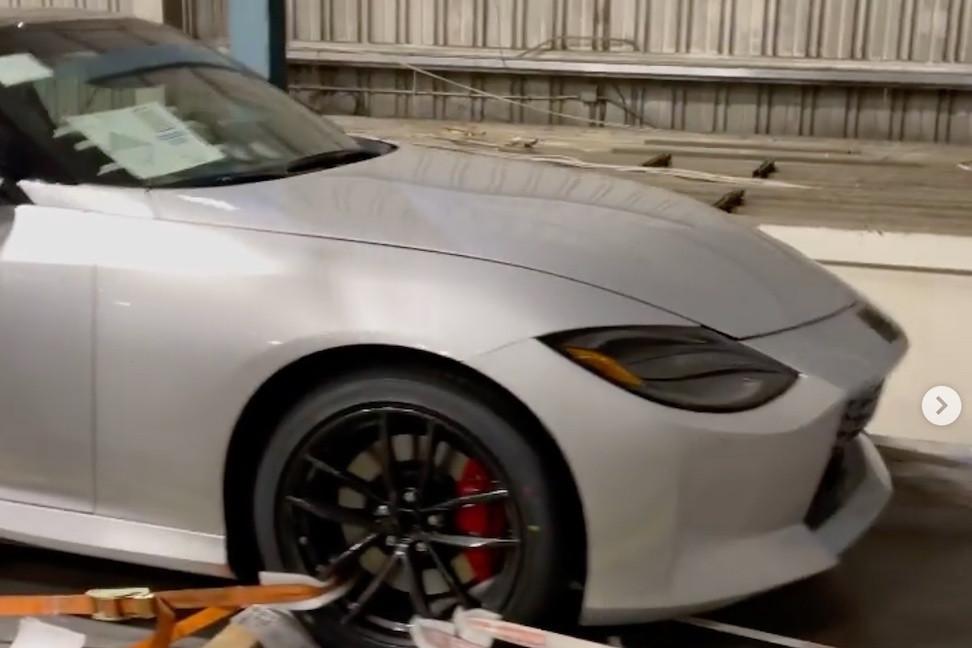 This May Be the Production 2022 Nissan 400Z, With a Factory Ducktail ...