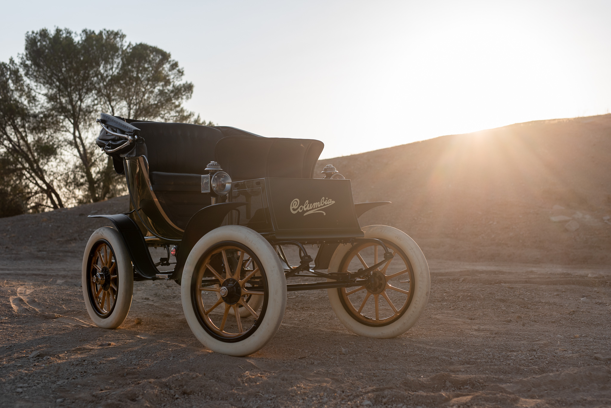 What It’s Like To Drive a Groundbreaking Electric Car From 1908