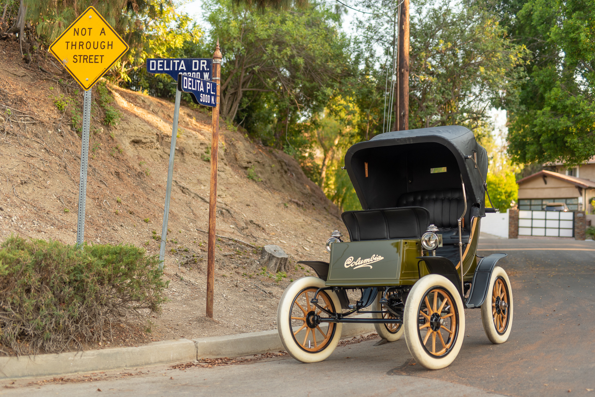 What It’s Like To Drive a Groundbreaking Electric Car From 1908